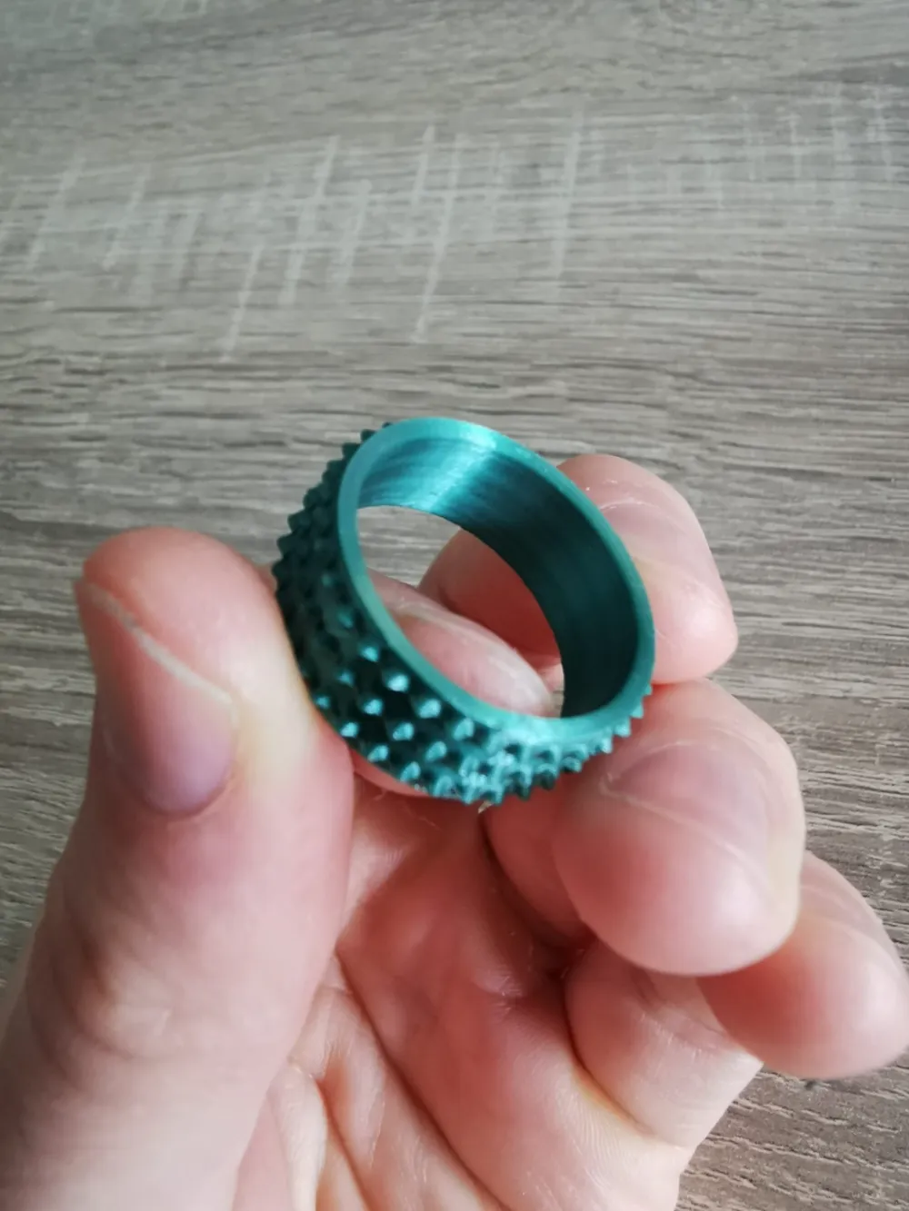 Fidget Ring with Sensoric spikes (anxiety/stress) - Free 3D Print Model ...