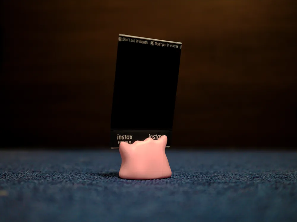 Ditto photo stand - Free 3D Print Model - MakerWorld