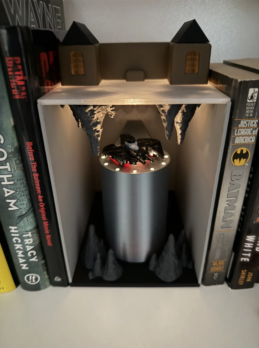 Batcave Book Nook - Free 3D Print Model - MakerWorld