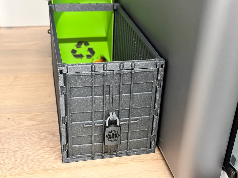 Mini Padlock for Poop Container by TheMiguelBi - MakerWorld