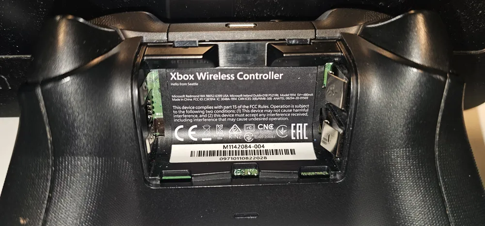 Xbox controller battery cover by jamessonger1988 MakerWorld: Download ...