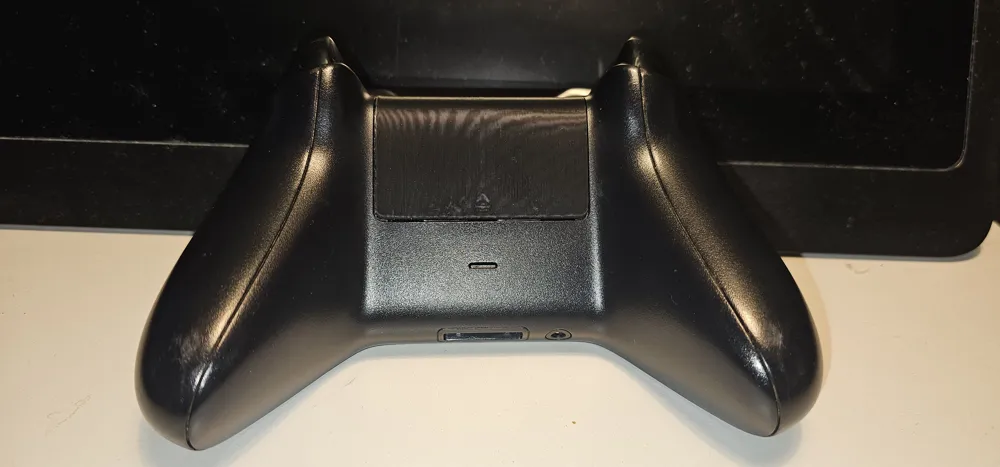 Xbox controller battery cover by jamessonger1988 MakerWorld: Download ...