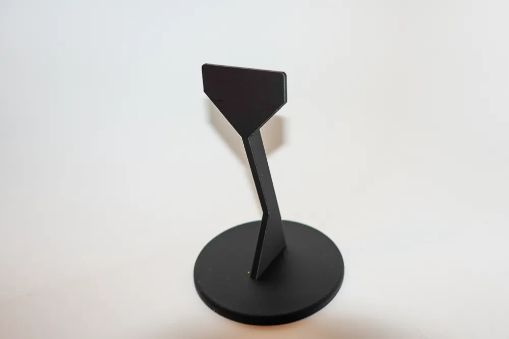 2D Art Display Stand by korey.bliss - MakerWorld