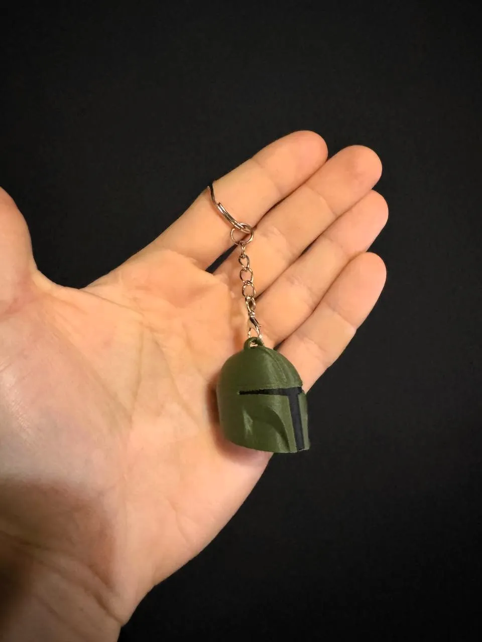 mandalorian Star wars Keychain - Free 3D Print Model - MakerWorld