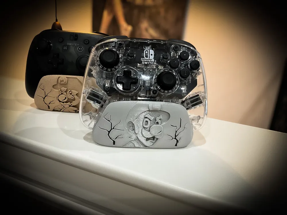 Luigi_Switch_Controller_Stand by Goblin - MakerWorld
