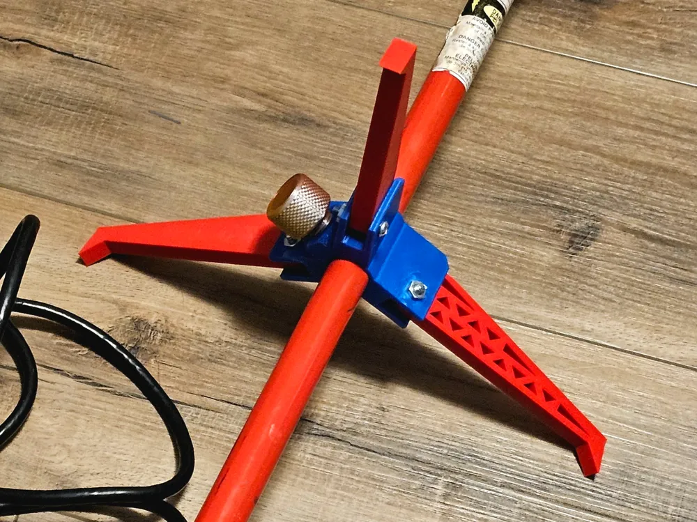 Eagle Eye 9 冰钓换能器杆座 - 免费 3D 打印模型 - MakerWorld