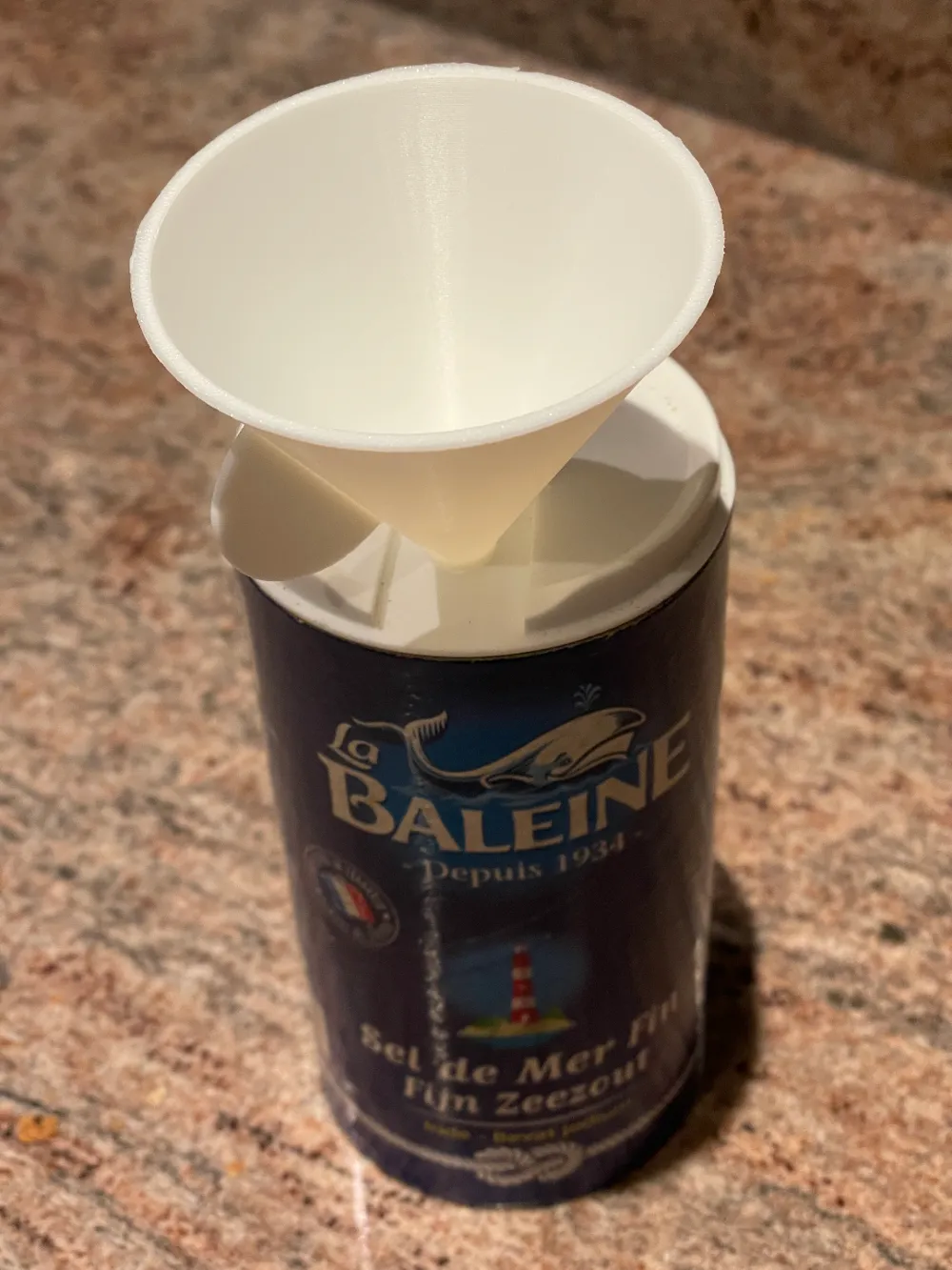 The Whale salt funnel by Manuarmata MakerWorld: Download Free 3D Models