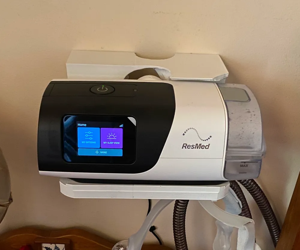 Airsense 11 CPAP machine wall bracket by aaronm MakerWorld: Download ...