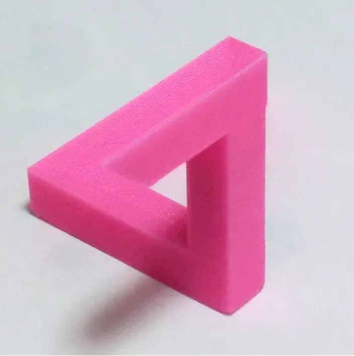 Optical Illusion - Penrose Triangle by LaVidaen3D - MakerWorld