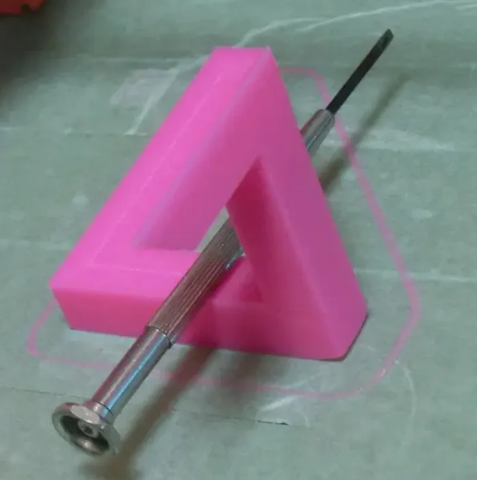 Optical Illusion - Penrose Triangle by LaVidaen3D - MakerWorld