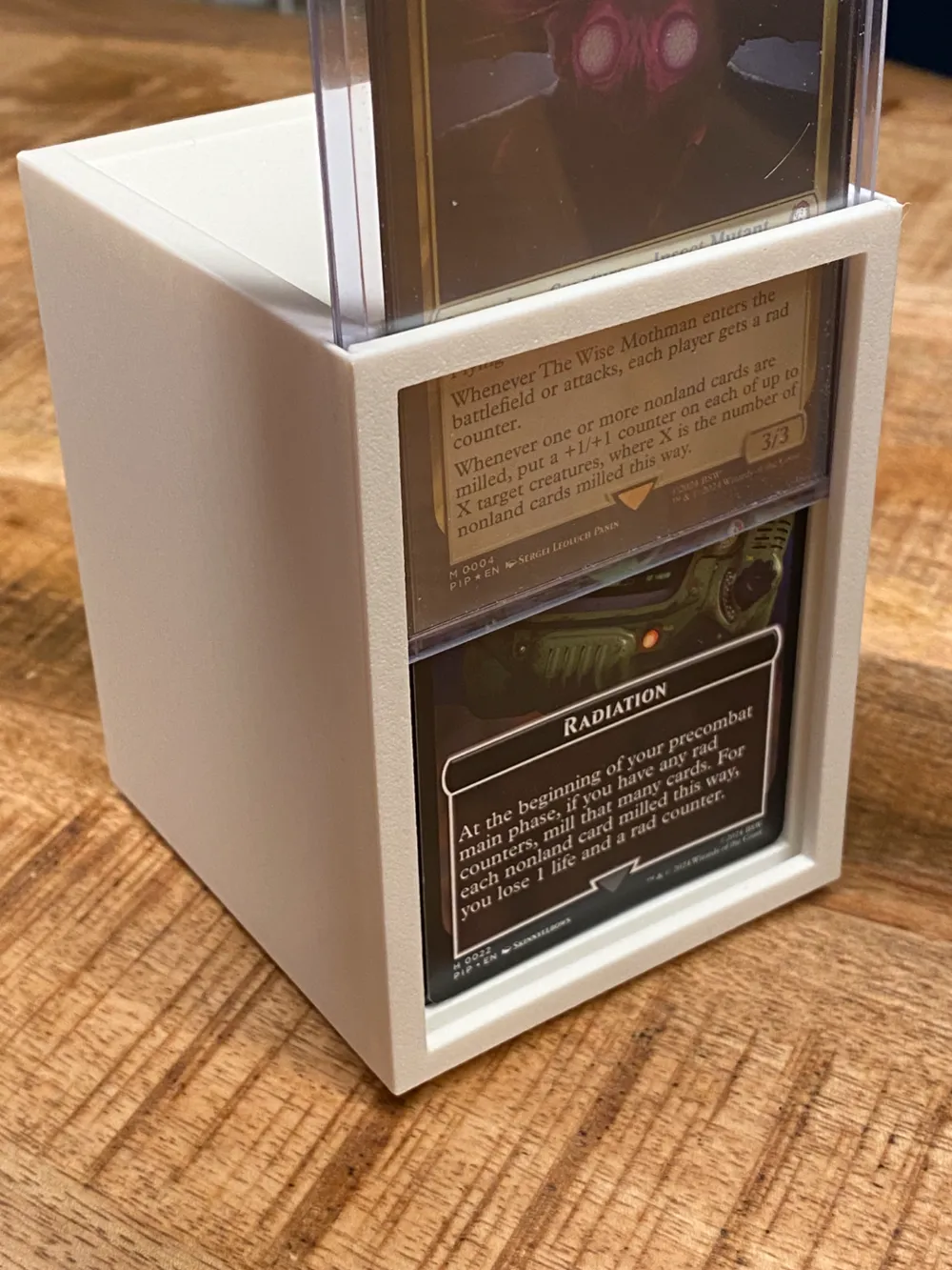 Compact MTG Commander Deckbox with Showcase by ChappIO - MakerWorld