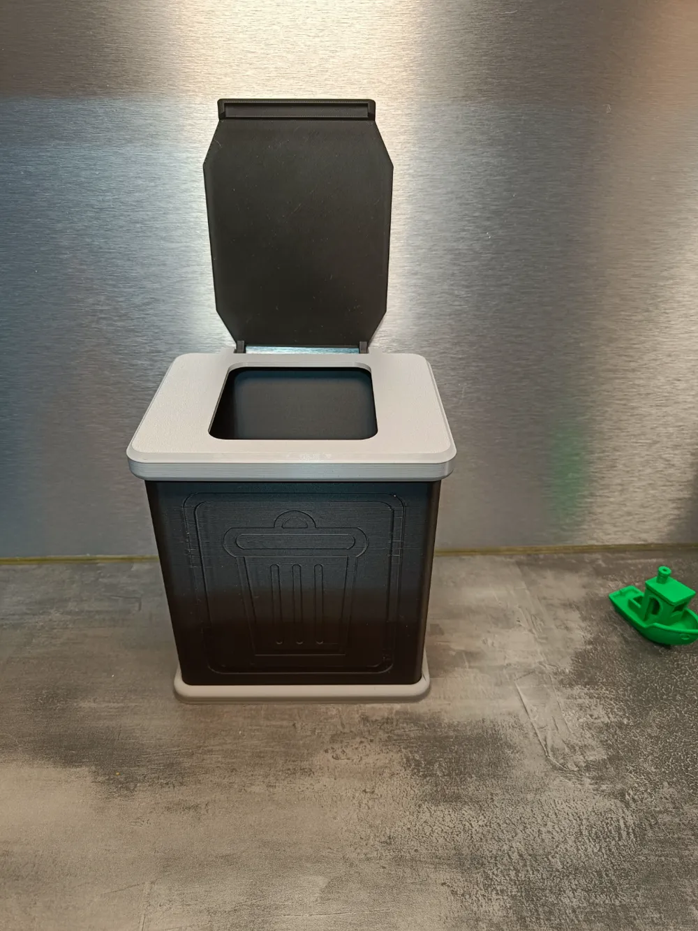 Desktop Garbage Bin - Free 3D Print Model - MakerWorld