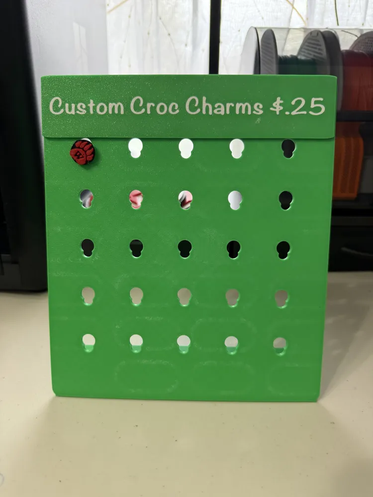 Croc Jibbit Display Stand and Blank Jibbit by JasonMakerWorld: Download ...