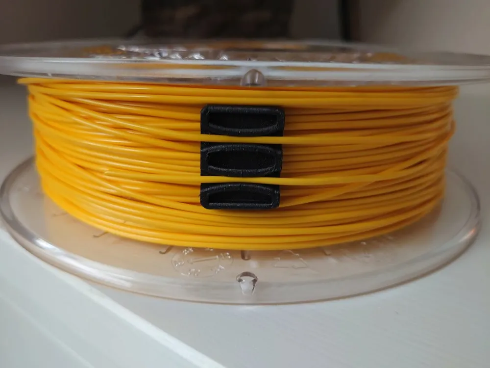 Filament Clip (Spring Loaded) by humebeam - MakerWorld