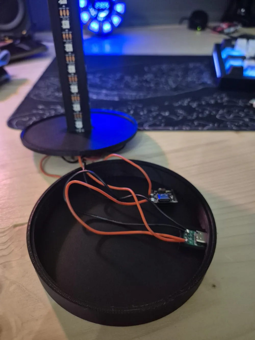 Parametric WS2812B LED Guide and Luminaire Mount by Mat MakerWorld ...