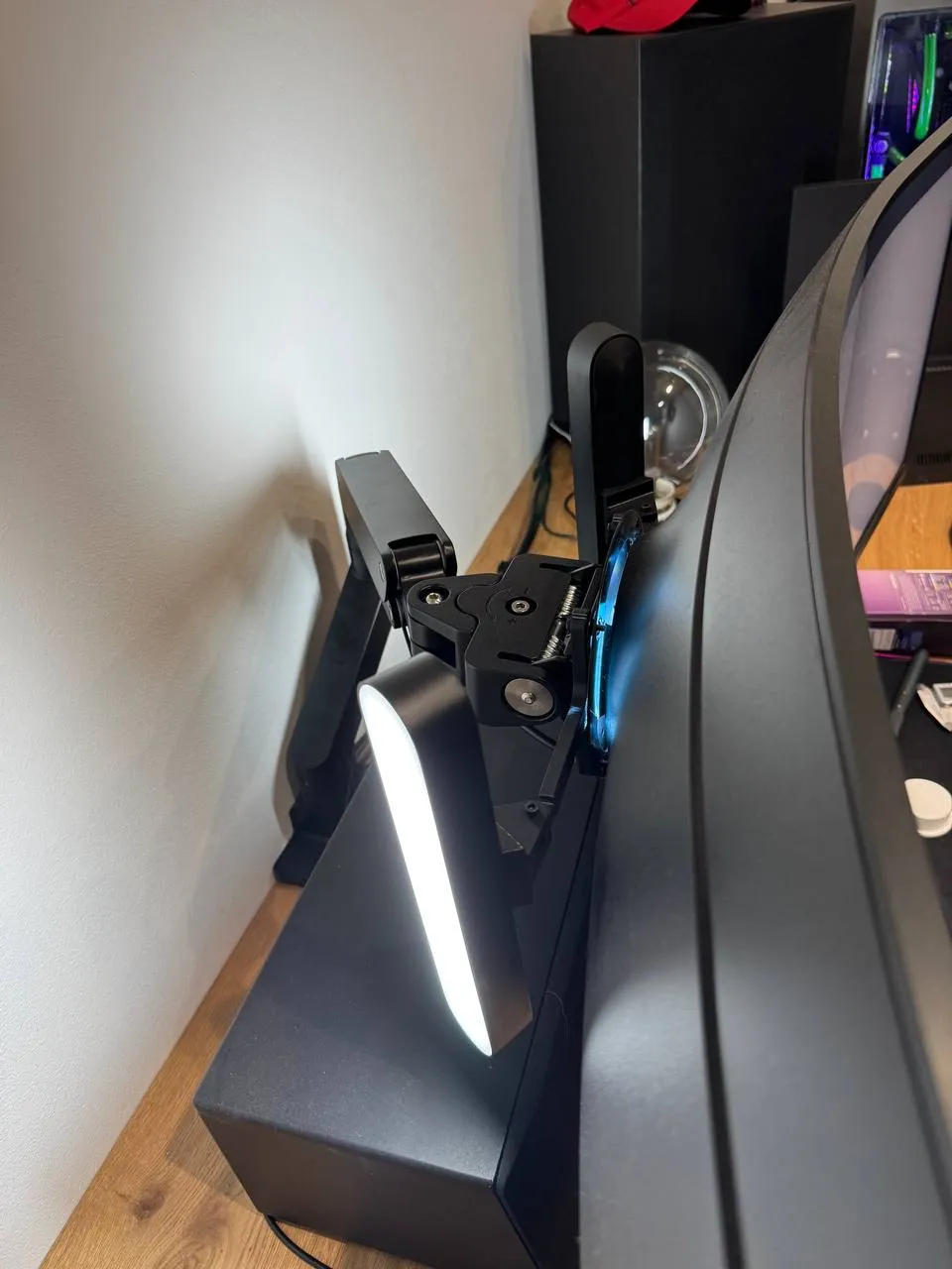 Philips Hue Play VESA 100 Mount Arm Bewiser S1020 Remixed by cIPA28 ...