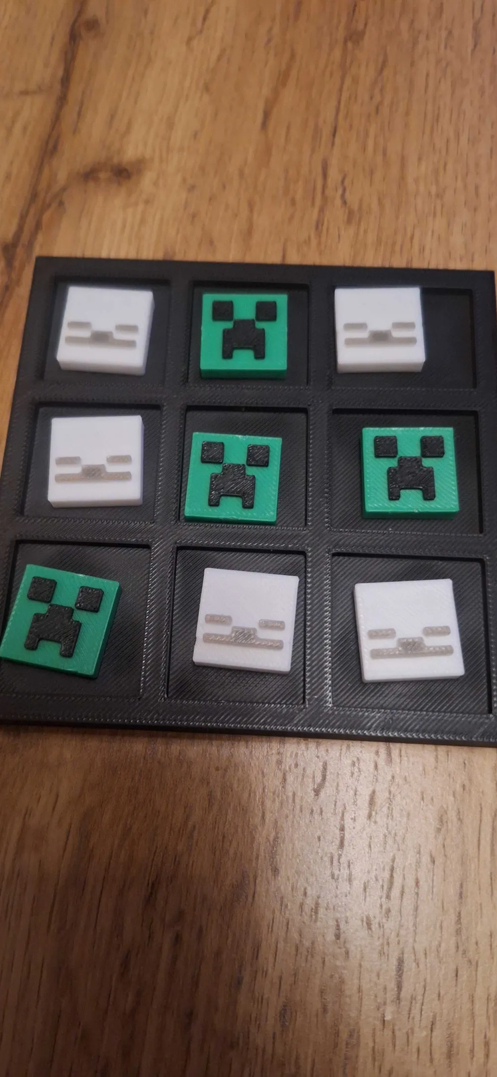 Minecraft TicTacToe (Creeper,Skeleton) - Free 3D Print Model - MakerWorld