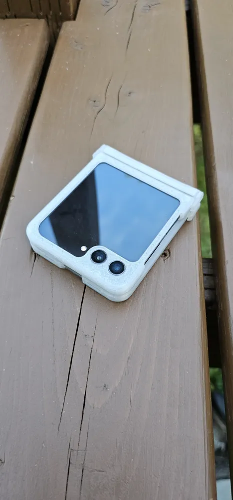 The perfect Zflip 5 case - Free 3D Print Model - MakerWorld
