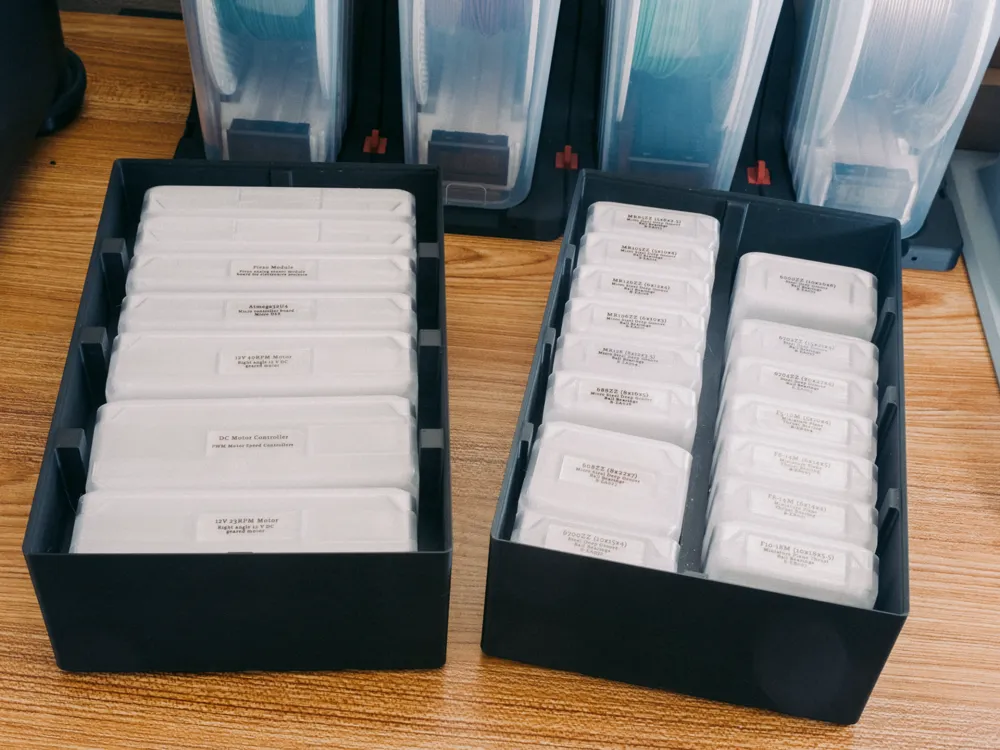 Small Parts Storage Box w/Gridfinity tray - Free 3D Print Model ...