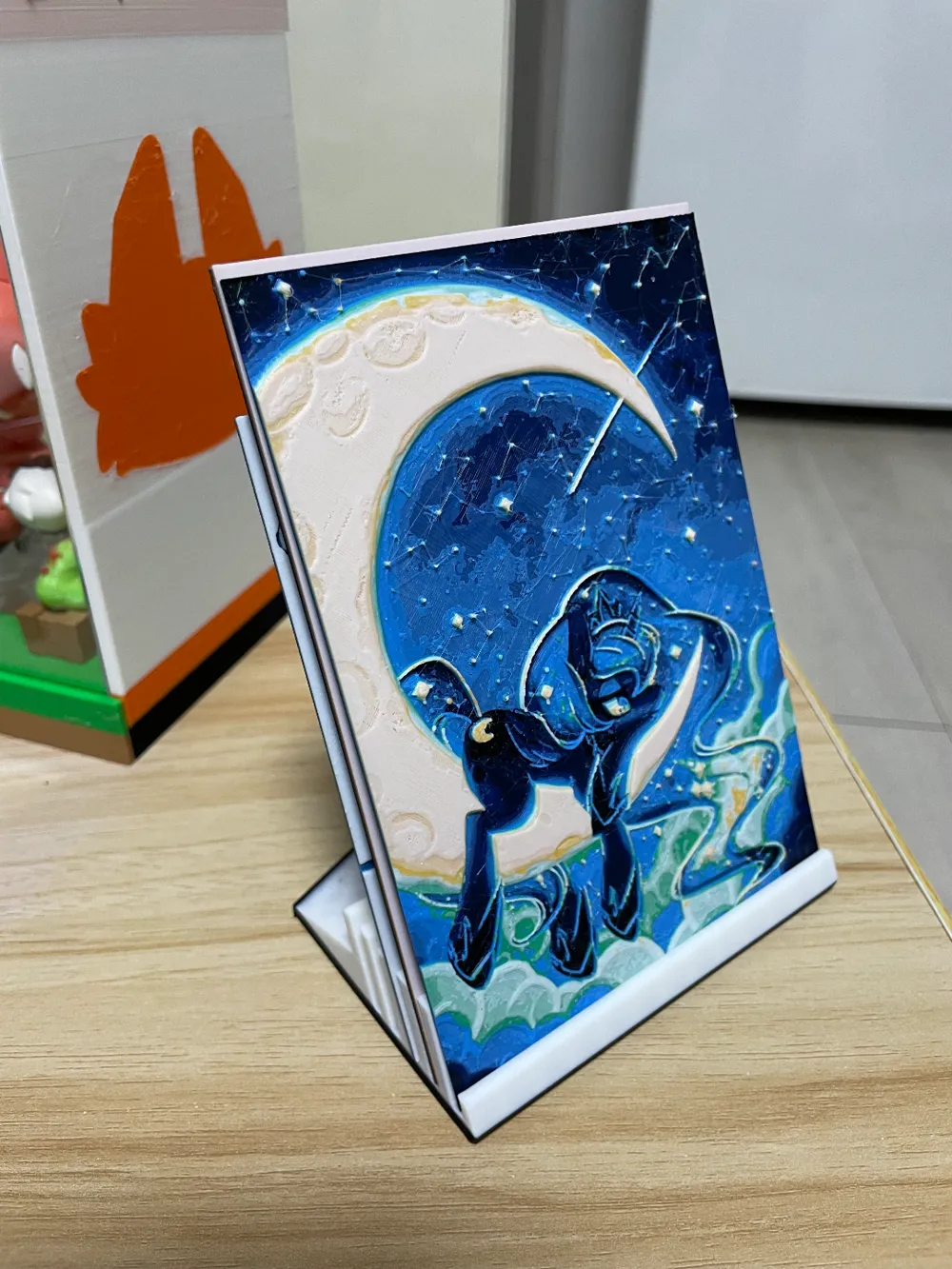 Simple stand for Hueforge by BFFox_thx - MakerWorld