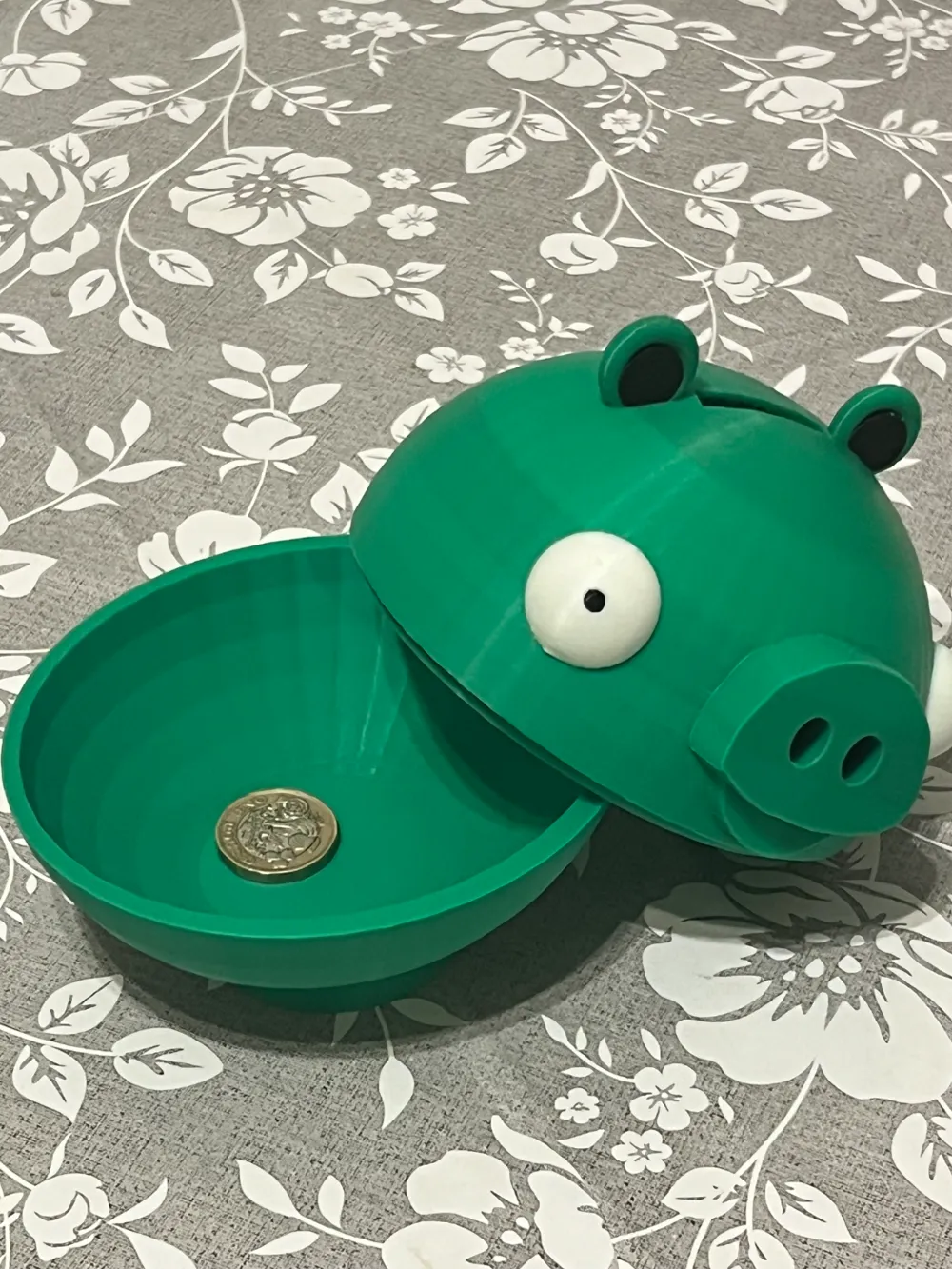 Angry Birds Piggy Bank by philipwaldram - MakerWorld