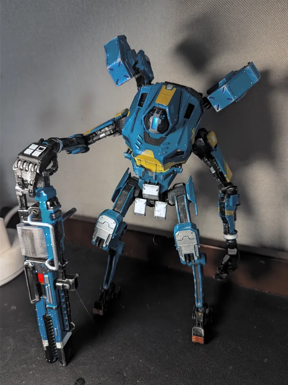 TTF2 Titanfall Apex Predator by zyqce MakerWorld: Download Free 3D Models