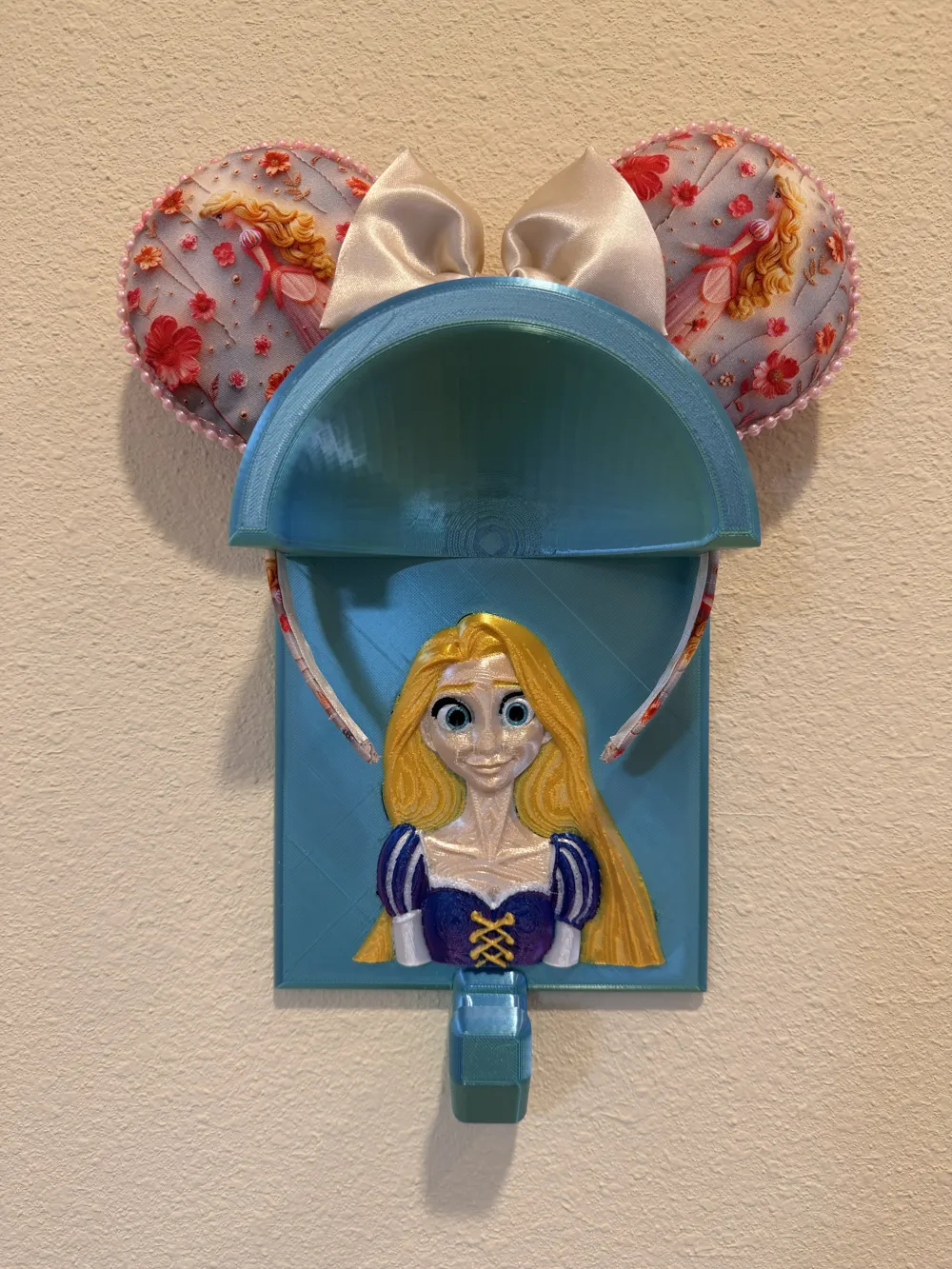 Rapunzel from Tangled mouse ear & backpack hanger - Free 3D Print Model ...