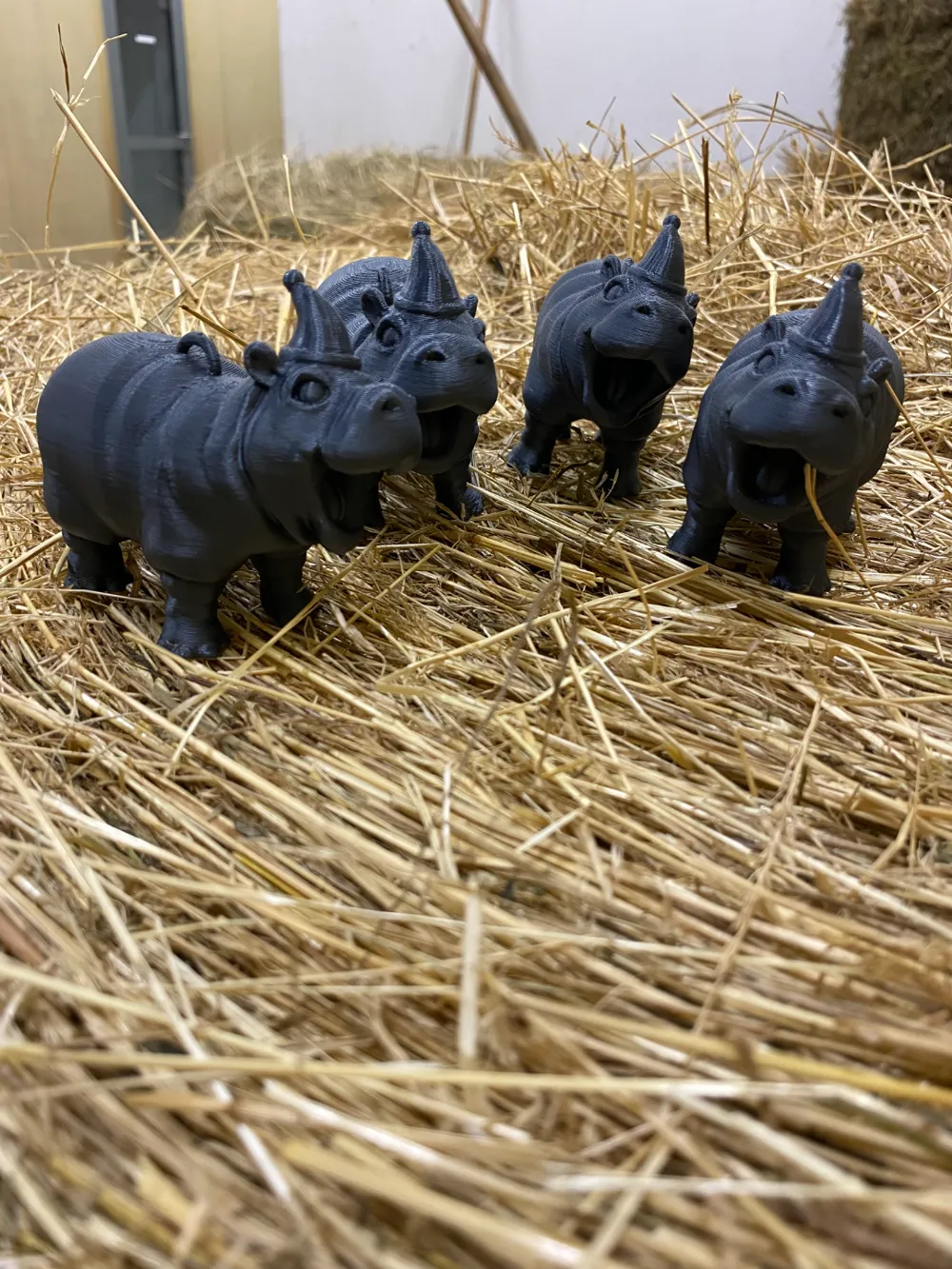 Moo Deng christmas decoration Remixed by Miguelle - MakerWorld