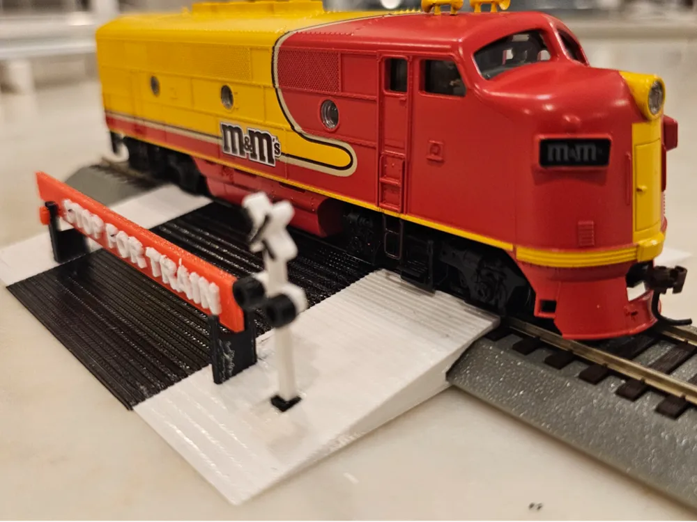Model Train Crossing for MHT RealTrax by FjordFoundry - MakerWorld