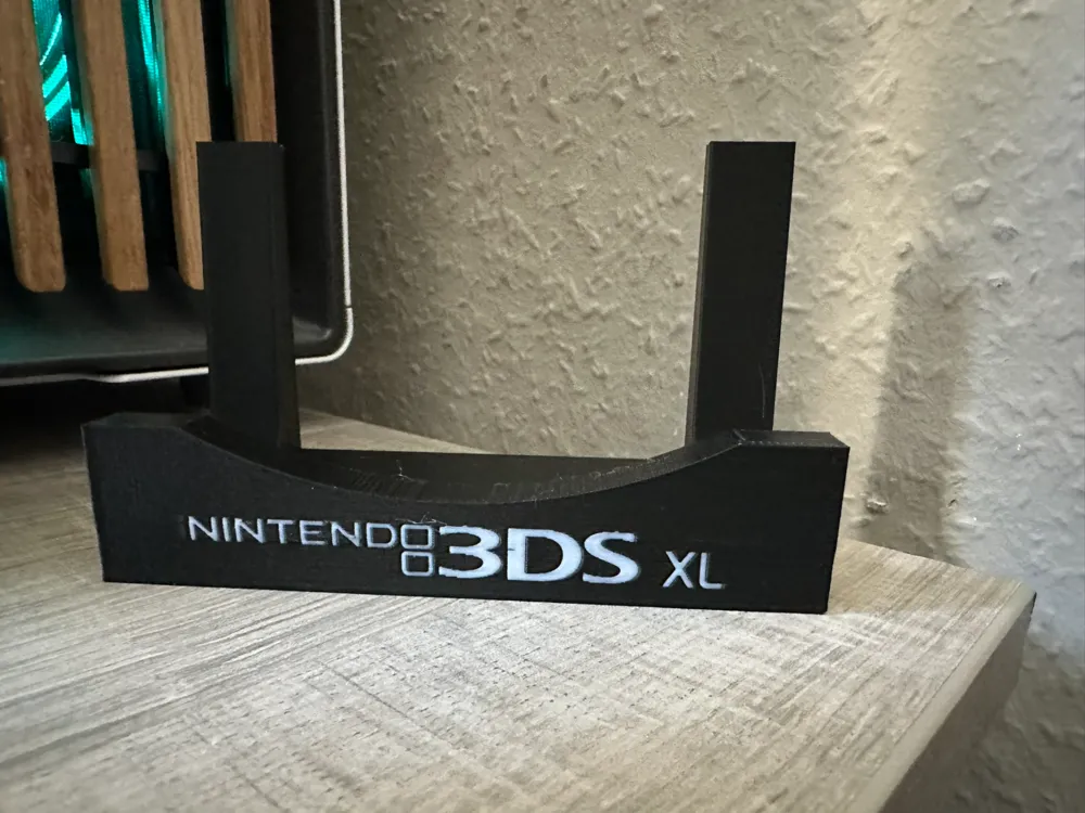 Nintendo 3DS Xl stand by Cube - MakerWorld