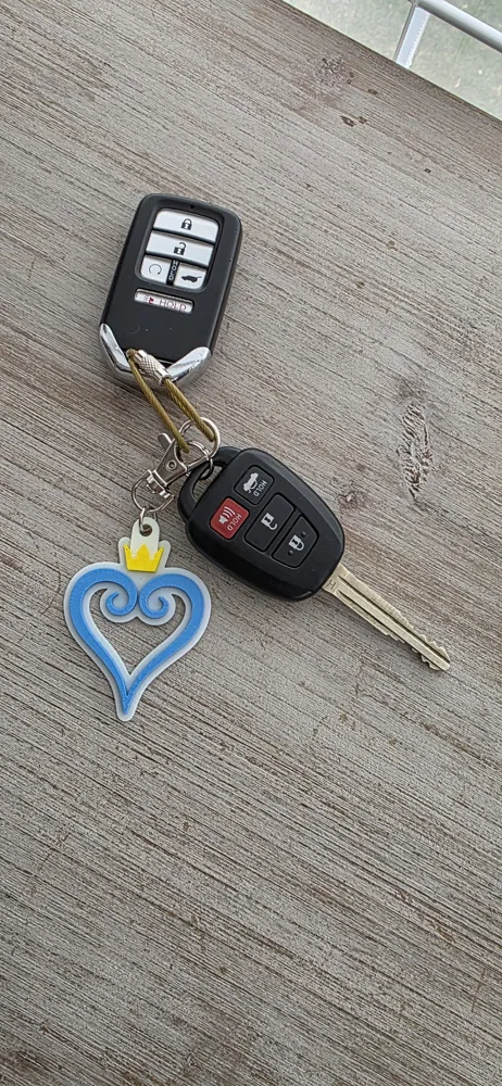 Kingdom Hearts heart and crown symbol keychain - Free 3D Print Model ...