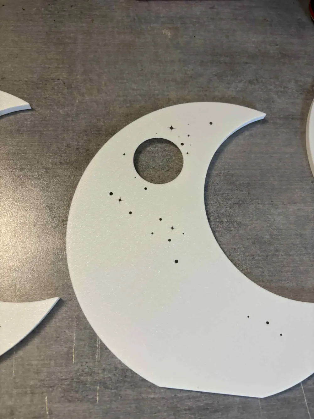 Christmas moon shadow box by tanguy MakerWorld: Download Free 3D Models