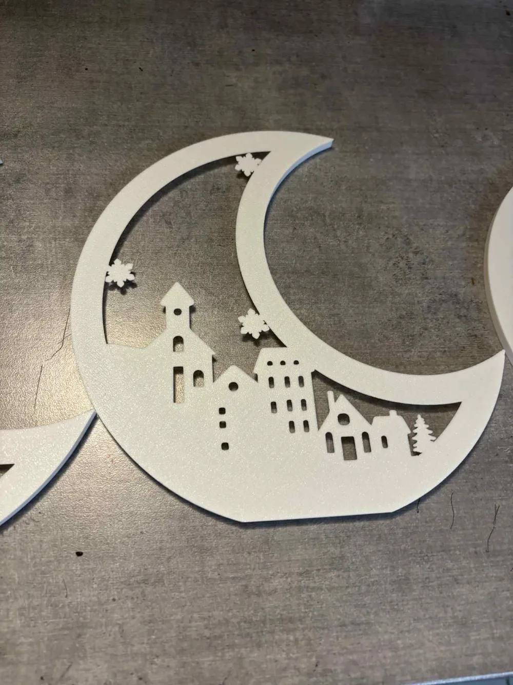 Christmas moon shadow box - Free 3D Print Model - MakerWorld
