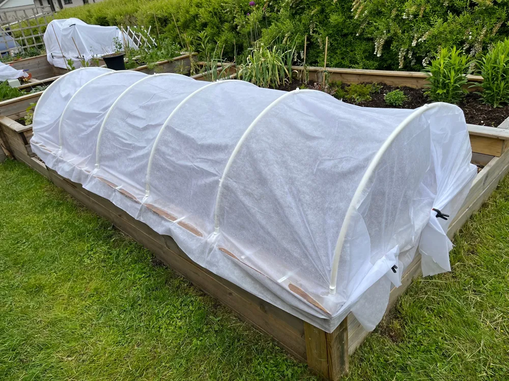 Row Cover Tunnel Clips for 16mm PVC Conduit by user ...