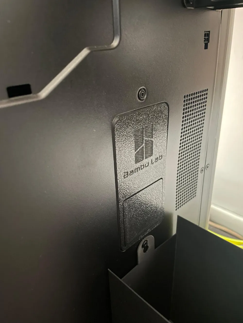 P1 / X1 series - Poop chute door with Bambu logo Remixed by Gian_577 ...