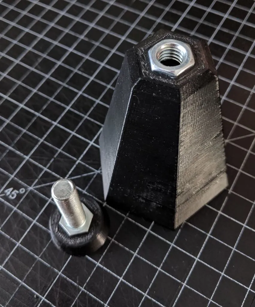 Screw Jack for 3/8-16 bolt by TitleUnknown - MakerWorld