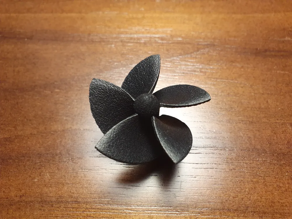 Legos boat propeller fitting on Legos technic axle by Lucas-Dynamics ...