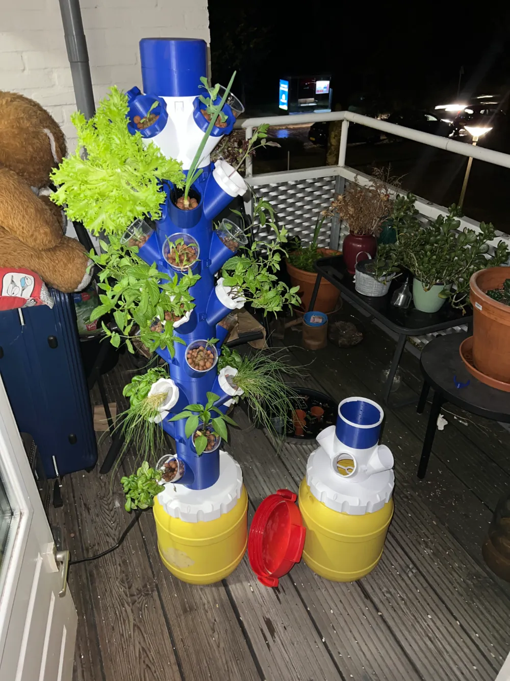13 L bucket lid and adapter for hydroponic tower Remixed by S!ms!m ...