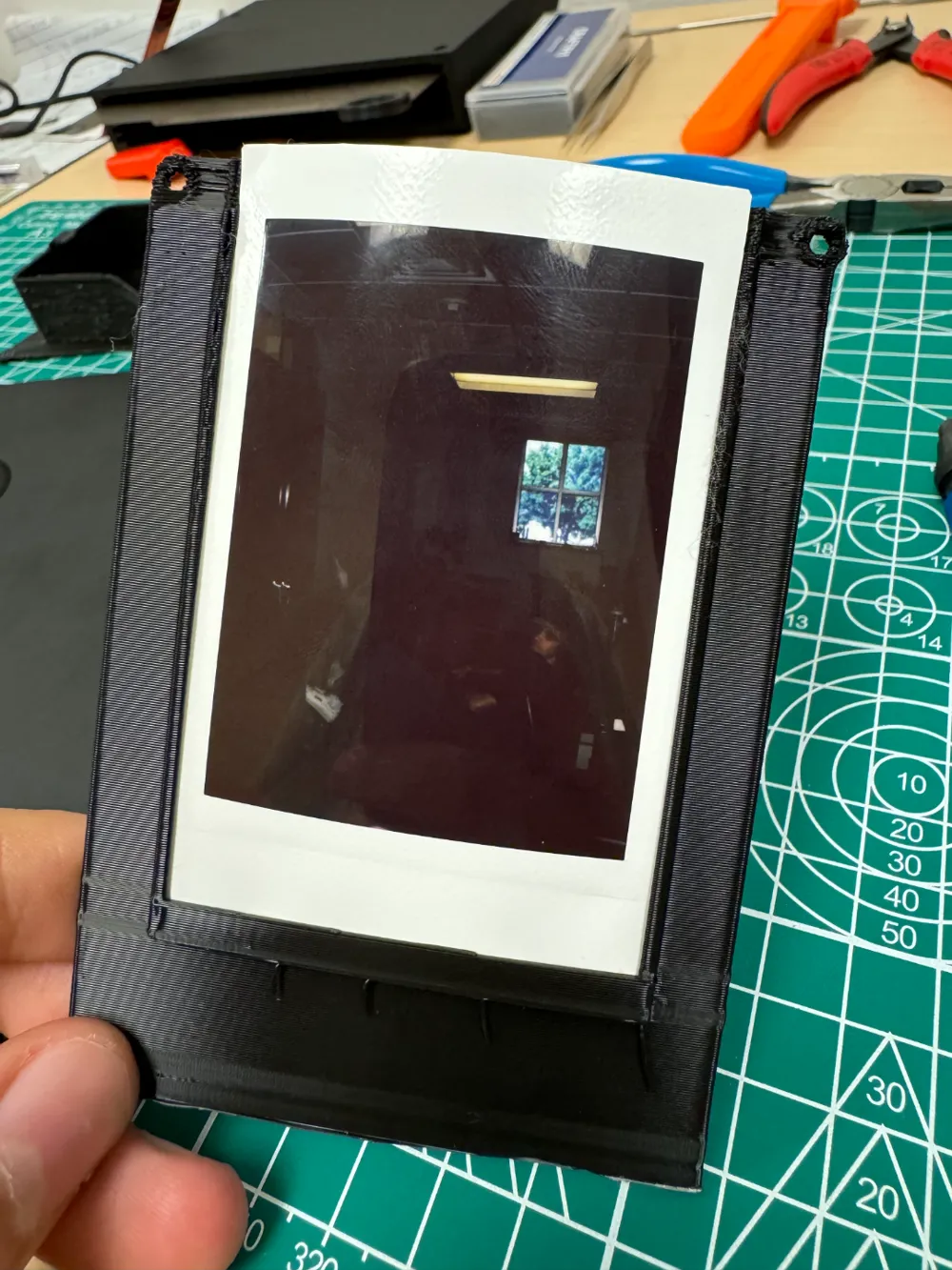 CMF Phone 1 Polaroid Holder by Natasha12190 - MakerWorld