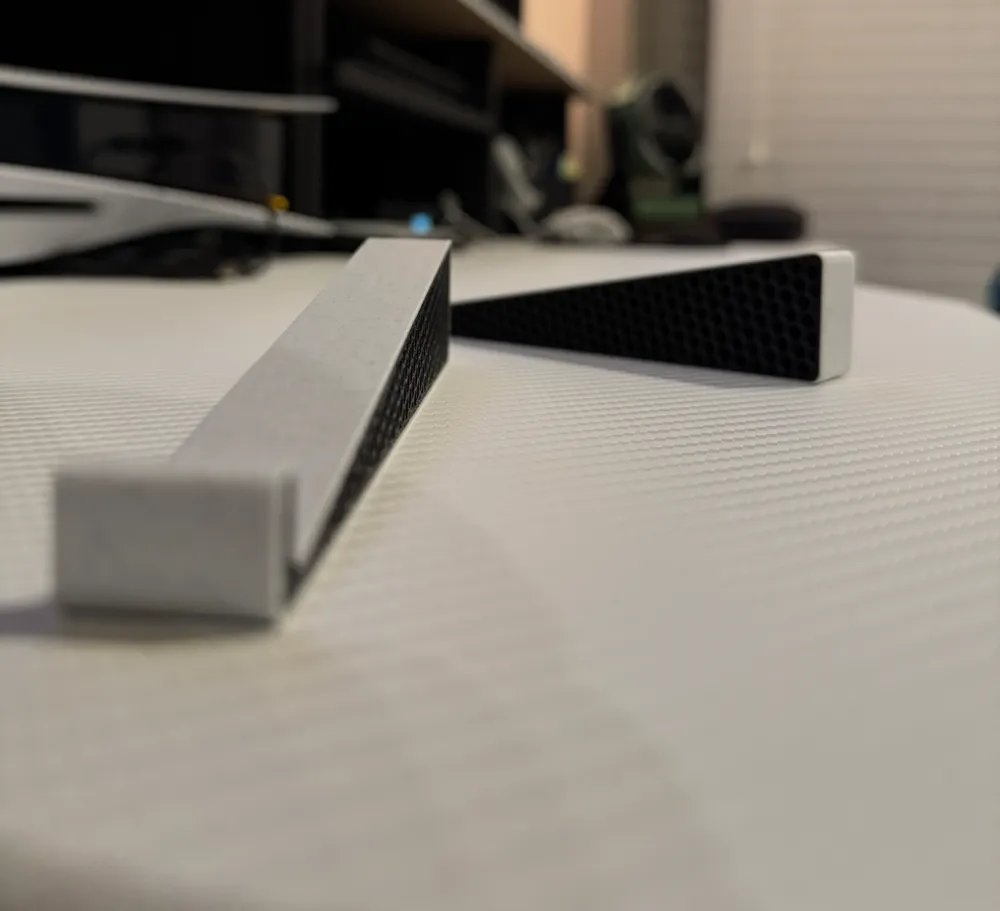 Generic Honeycomb Keyboard Riser Wedges Dual Color by Benjy, Controller ...