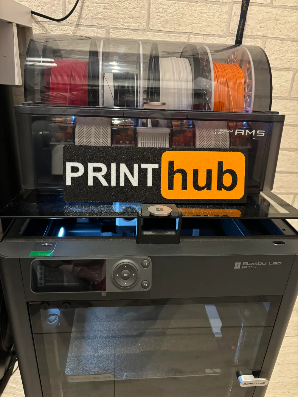 Printhub sign by MODELU. - MakerWorld