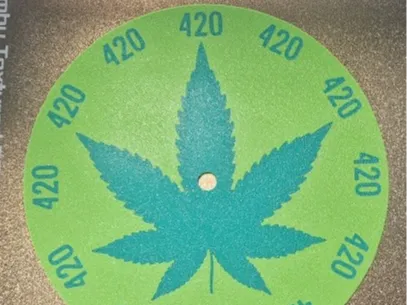 15cm Cannabis Leaf Wall Clock 420 Flat by Bommels81 - MakerWorld