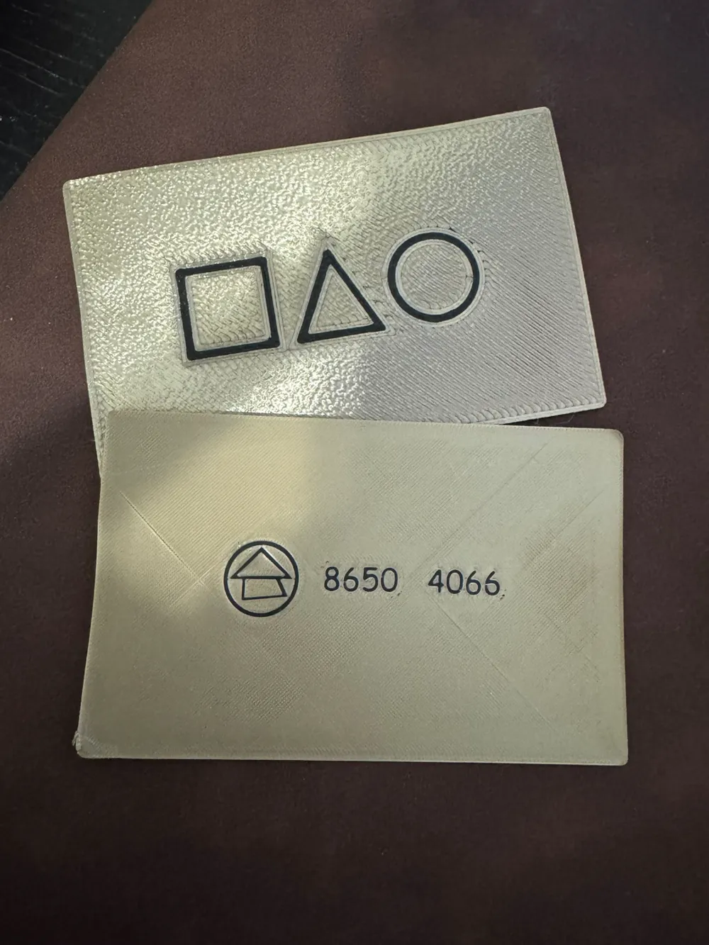 Carte d'invitation Squid Game par HuskyMax MakerWorld : Téléchargez des ...