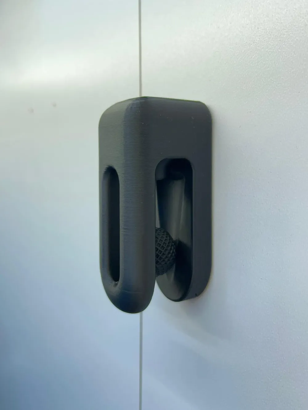 SELF-LOCKING HANGER by FORMASTAMPA MakerWorld: Download Free 3D Models