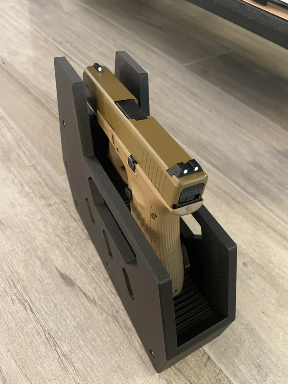 Modular pistol/gun rack (Glock, S&W, Sig, Ruger) by T.giovanzana ...