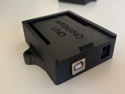 Arduino Uno Case w/ Breadborad Insert Remixed by ItzAsilaMakerWorld ...