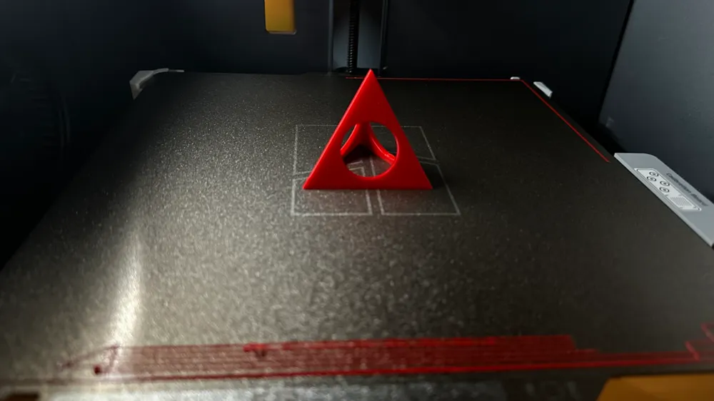 Painting Pyramid by richedu - MakerWorld