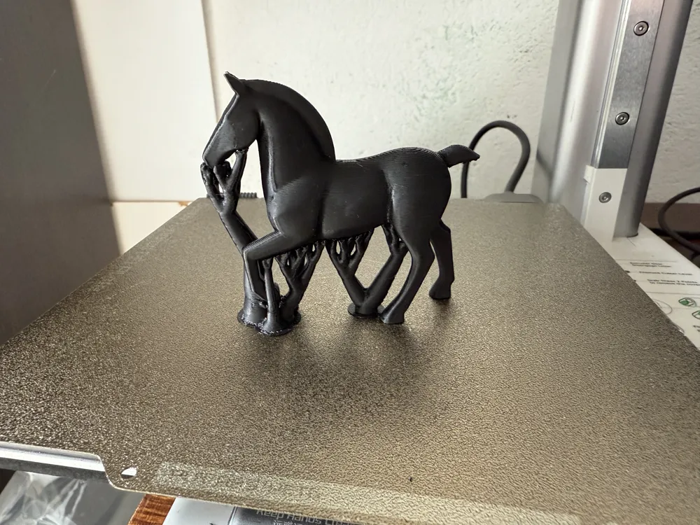 Rustic Horse Statue – Western Style Decor by VASEE MakerWorld: Download ...