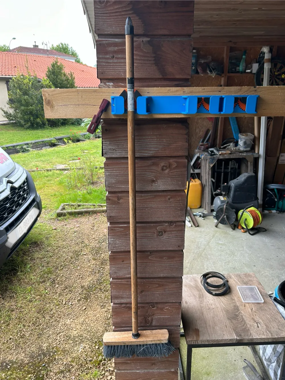 Modular gravity broom holder, or other... by Lossamoal - MakerWorld