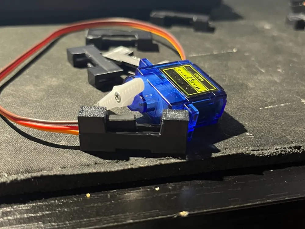 PWM Cable Clip by Kollyn Sissney - MakerWorld